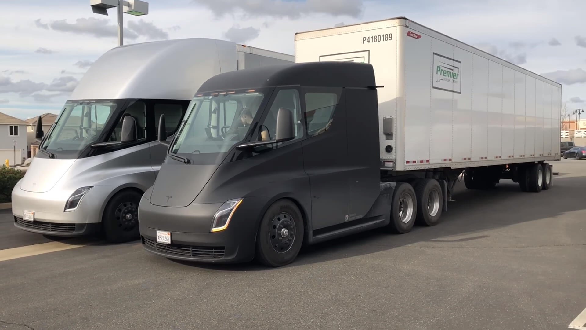 Tesla продемонстрировала прототип Tesla Semi компании PepsiCo на ...